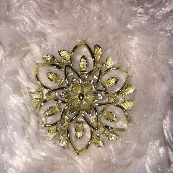 Jewelry | Vintage Brooch Pin Set | Poshmark